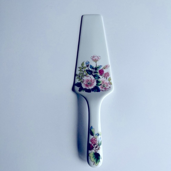 Kitchen | Ceramic Cake Pie Server White Floral Porcelain Andrea By ...